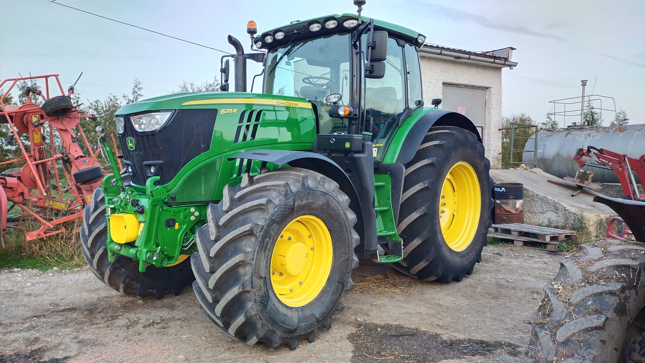 Dodavatel nejen zemědělské techniky | STROM PRAHA a.s.