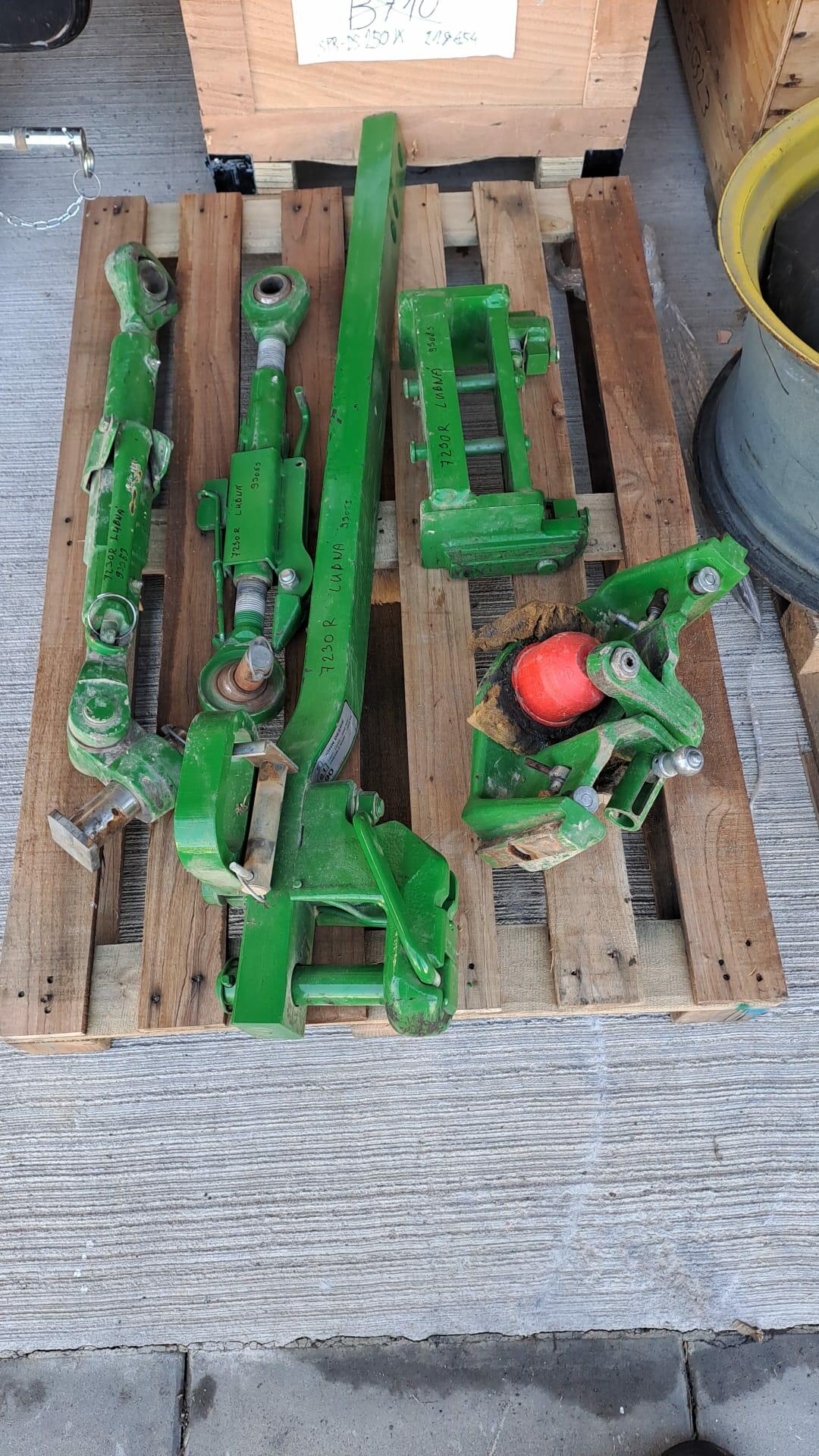 John Deere 7230R e23 | STROM PRAHA a.s.