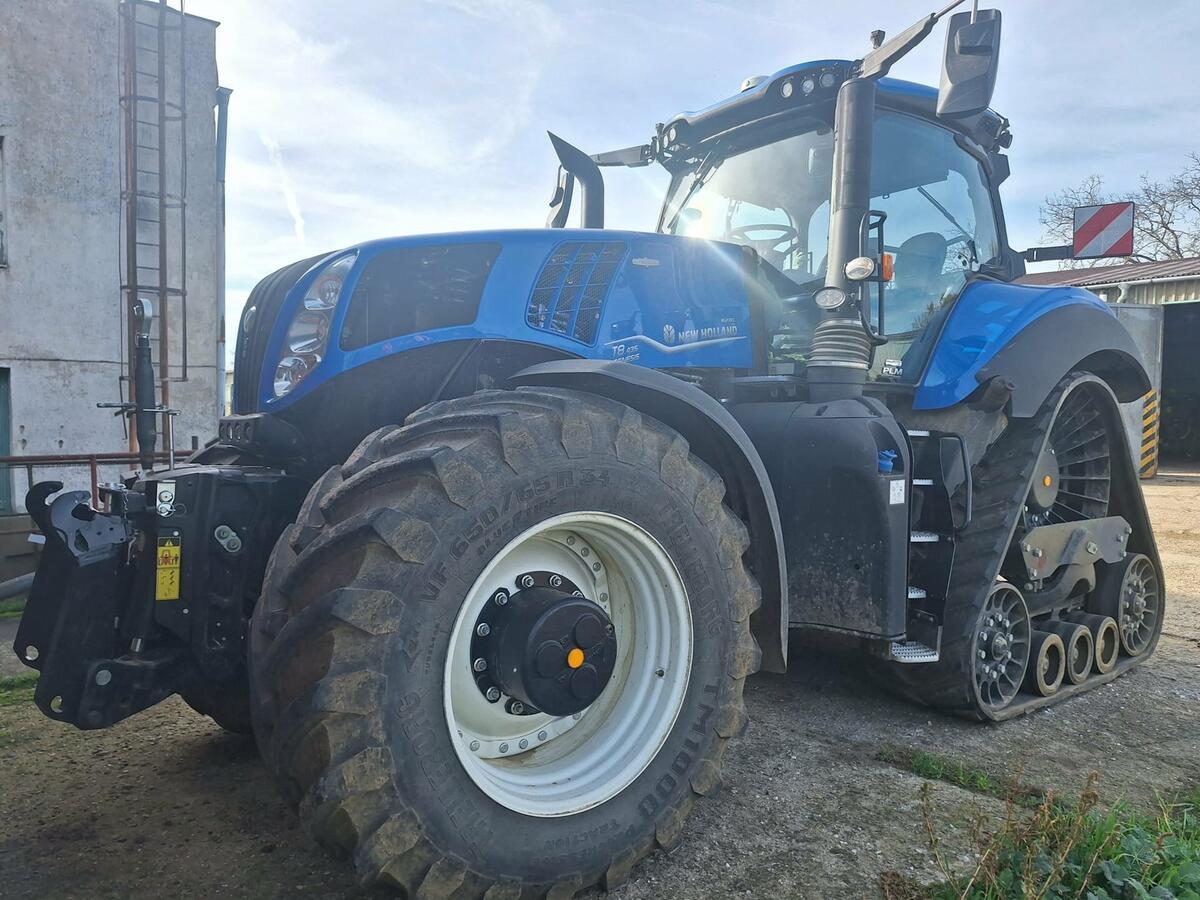 NEW HOLLAND T8. 435 GENESIS Smarttrax | STROM PRAHA a.s.