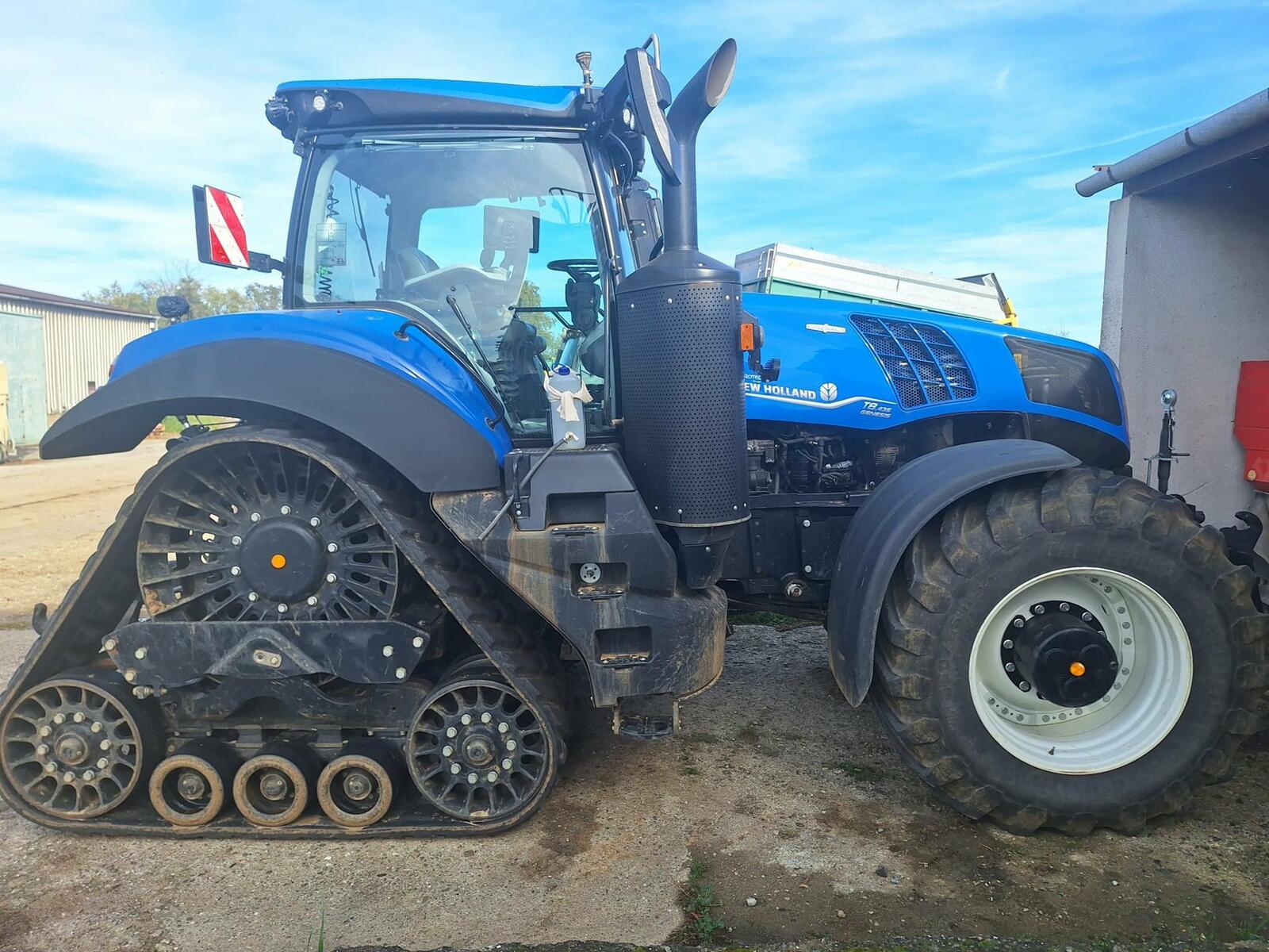 NEW HOLLAND T8. 435 GENESIS Smarttrax | STROM PRAHA a.s.
